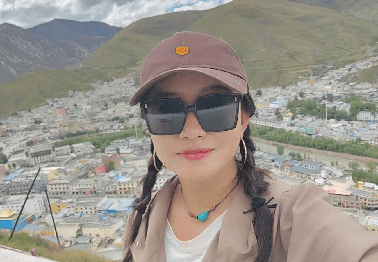 Tibetan tour guide detained on her journey to Lhasa - Free Tibet